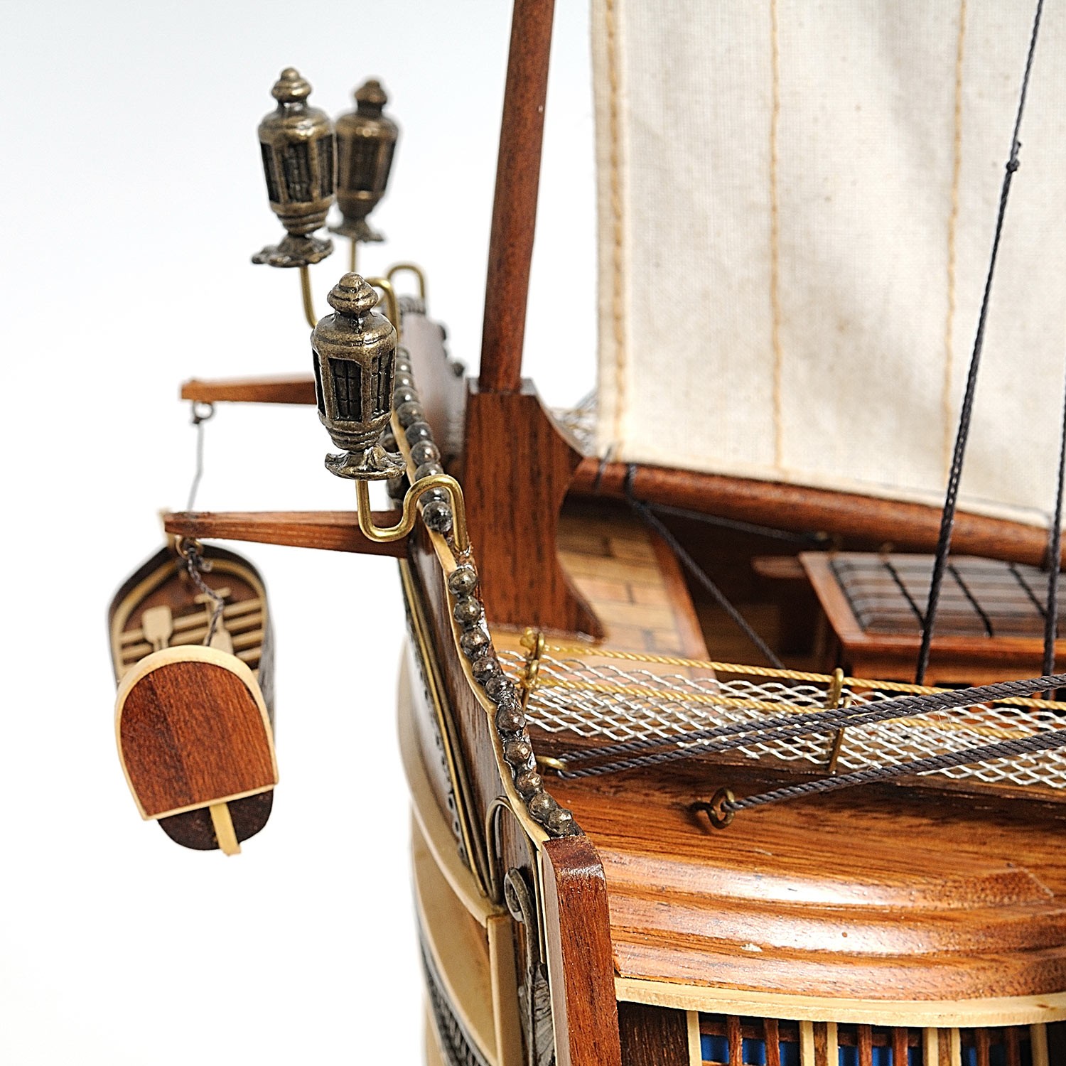 HMS Victory Mid Size EE T033 - Wooden Ship Model