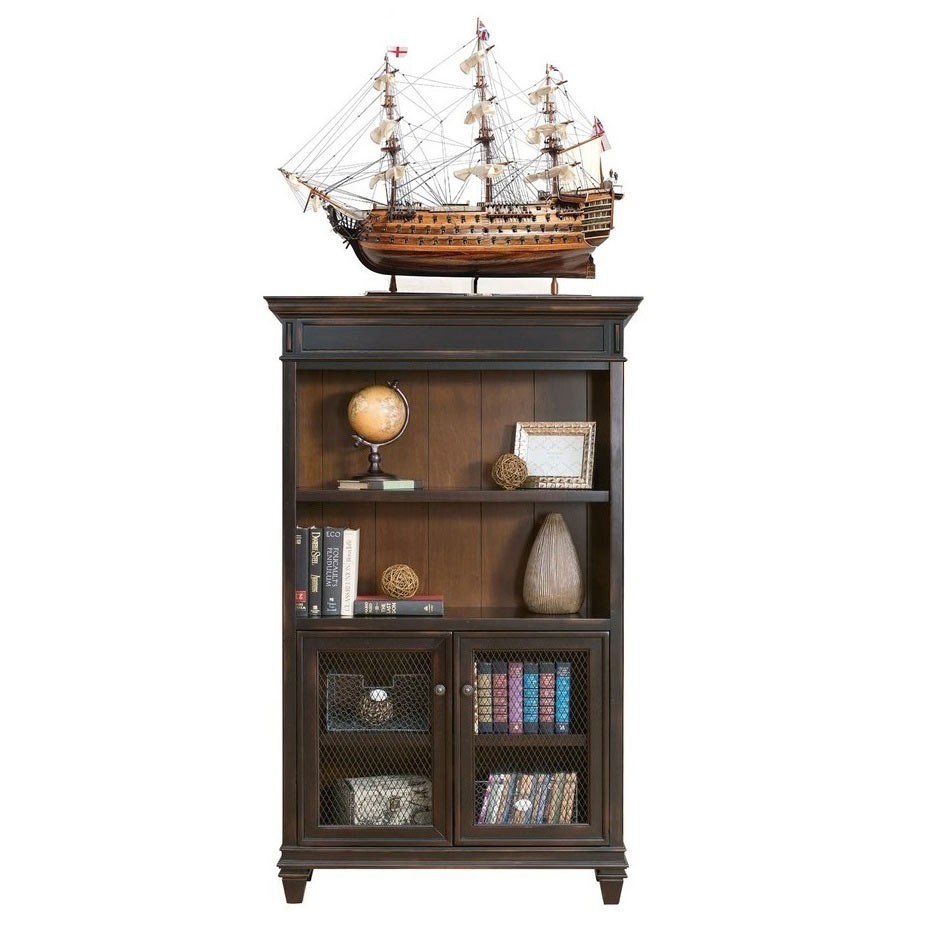 HMS Victory Mid Size EE T033 - Wooden Ship Model